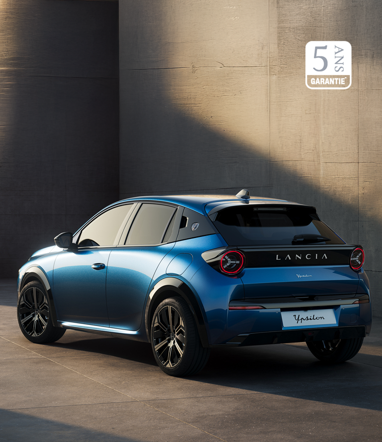 Véhicules électriques et hybrides Lancia: l'élégance italienne